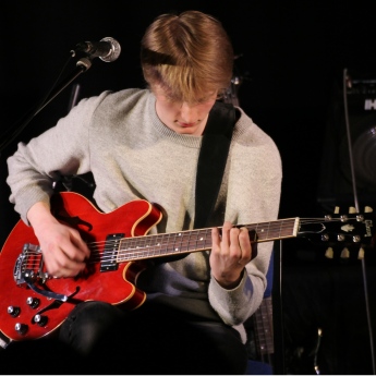 Daniel Rogerson - Guitarist - Home